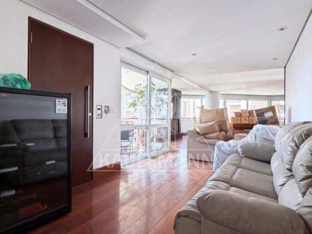 Apartamento à venda, Vila Andrade Morumbi, 210m2, 3 suítes, varanda gourmet