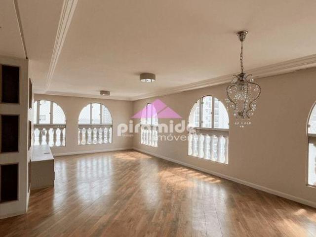Apartamento à venda, Vila Adyana, São José dos Campos, SP