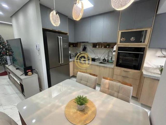 APARTAMENTO À VENDA VILA BRANCA JACAREÍ/SP Localizado na Avenida das Letras ? Vila Branca, o b