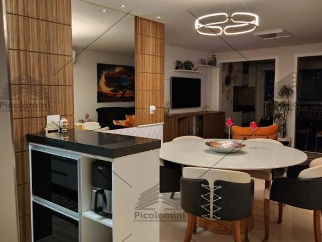 Apartamento à venda Vila Gumercindo: 2 quartos, 1 suíte, sala ampliada, terceiro reversível, 2 vagas