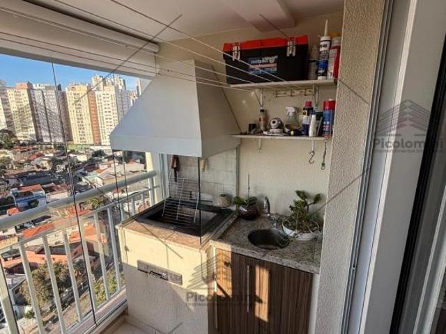 Apartamento à venda Vila Gumercindo: 3 quartos, 1 suíte, sala com varanda gourmet, 2 banheiros, clos