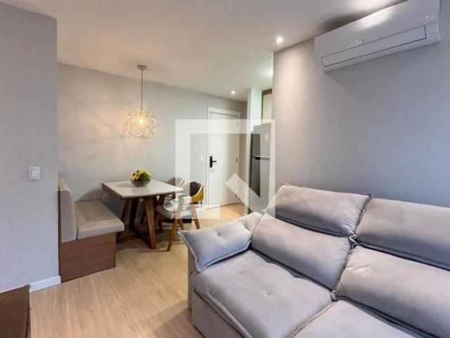 Apartamento à Venda Vila das Mercês, 2 Quartos, 55 m2
