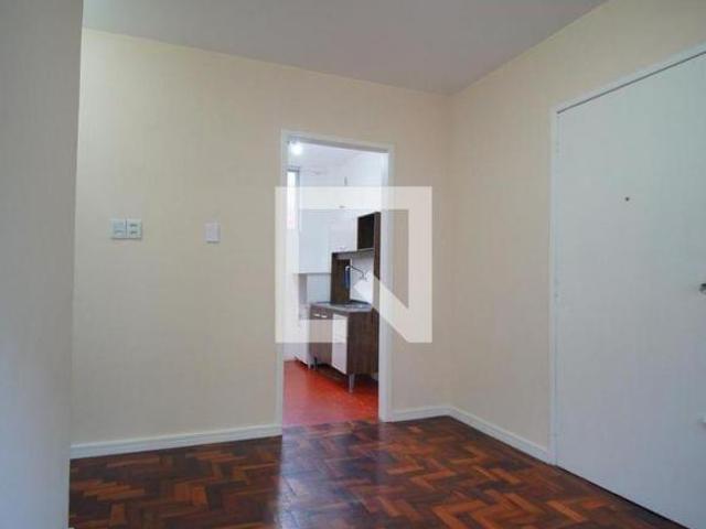 Apartamento à Venda Vila Ipiranga, 2 Quartos, 49 m² Porto Alegre