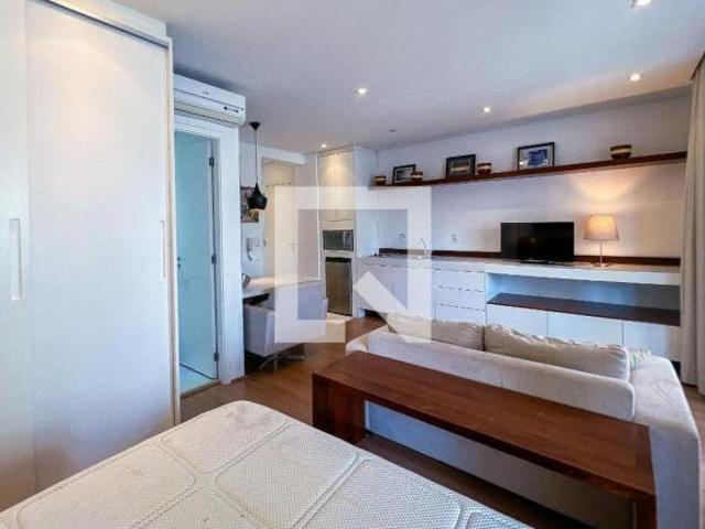 Apartamento à Venda Vila Olímpia, 1 Quarto, 42 m2