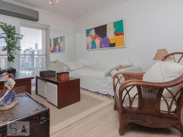 Apartamento à Venda Vila Olímpia, 1 Quarto, 70 m2