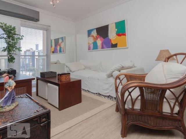 Apartamento à Venda Vila Olímpia, 1 Quarto, 70 m2