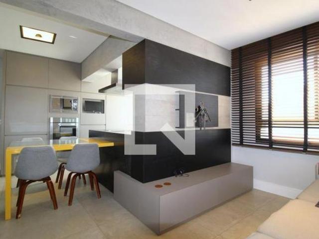 Apartamento à Venda Vila Olímpia, 1 Quarto, 70 m2