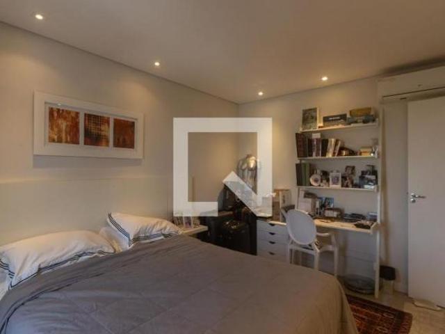 Apartamento à Venda Vila Olímpia, 1 Quarto, 75 m2