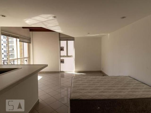Apartamento à Venda Vila Olímpia, 1 Quarto, 75 m2