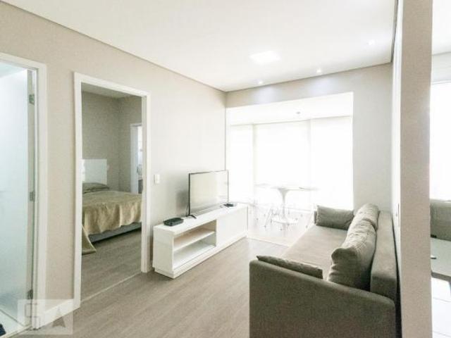 Apartamento à Venda Vila Olímpia, 1 Quarto, 76 m2