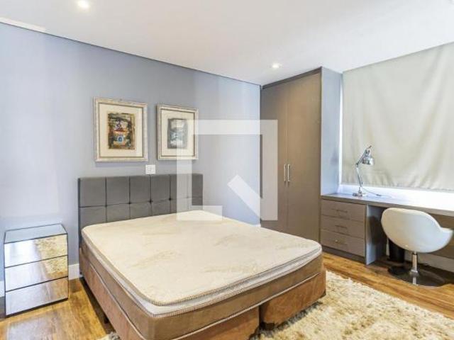 Apartamento à Venda Vila Olímpia, 1 Quarto, 86 m2