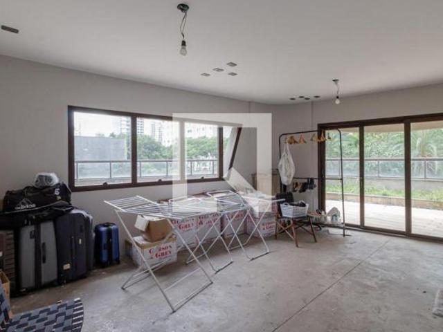 Apartamento à Venda Vila Olímpia, 1 Quarto, 131 m2