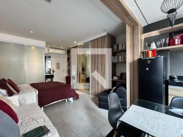 Apartamento à Venda Vila Olímpia, 1 Quarto, 28 m² São Paulo