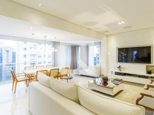 Apartamento à Venda Vila Olímpia, 2 Quartos, 124 m² São Paulo