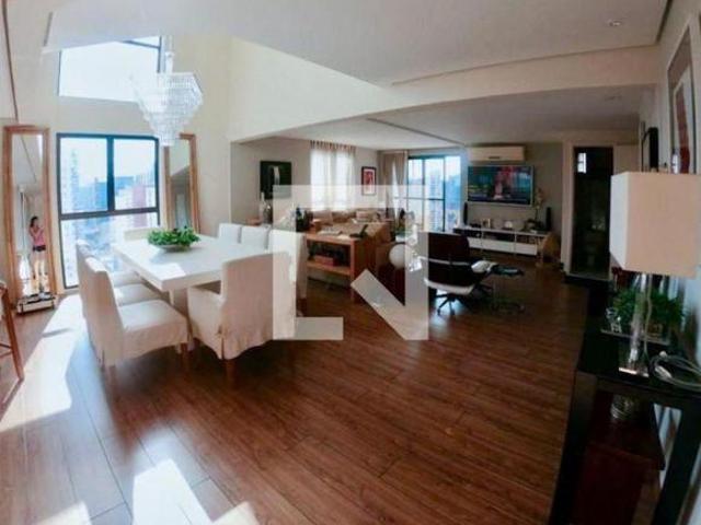 Apartamento à Venda Vila Olímpia, 2 Quartos, 135 m2
