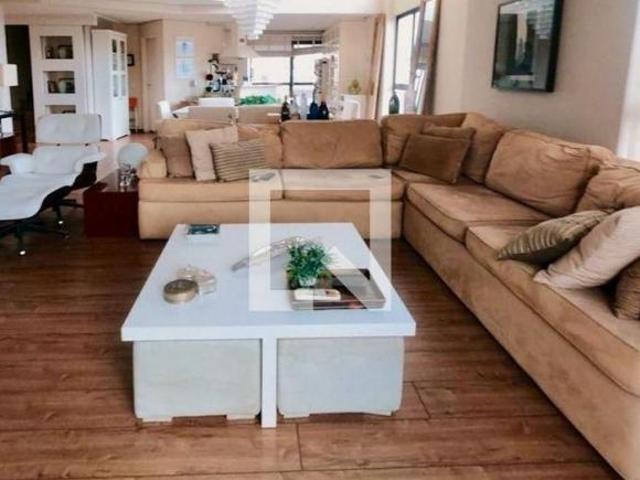 Apartamento à Venda Vila Olímpia, 2 Quartos, 135 m2