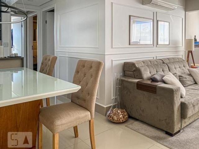 Apartamento à Venda Vila Olímpia, 2 Quartos, 64 m2