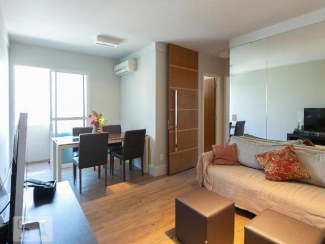 Apartamento à Venda Vila Olímpia, 2 Quartos, 69 m2