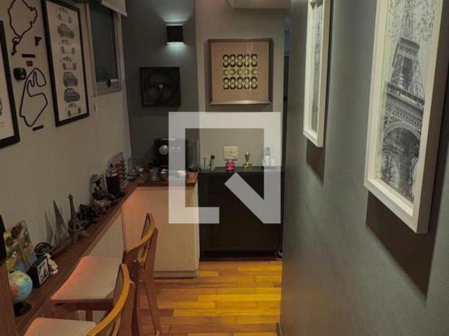 Apartamento à Venda Vila Olímpia, 2 Quartos, 70 m2
