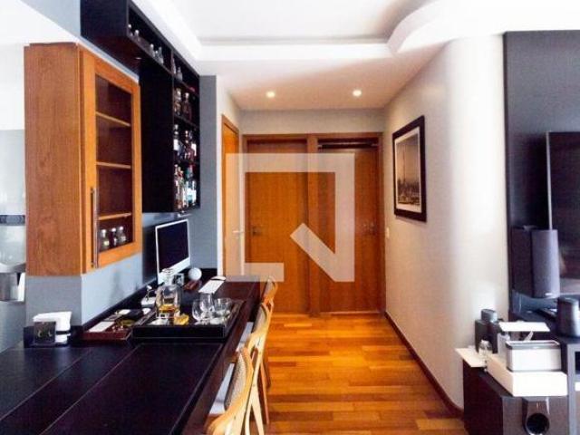 Apartamento à Venda Vila Olímpia, 2 Quartos, 70 m² São Paulo