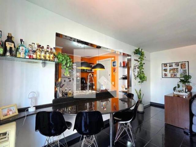 Apartamento à Venda Vila Olímpia, 2 Quartos, 73 m2