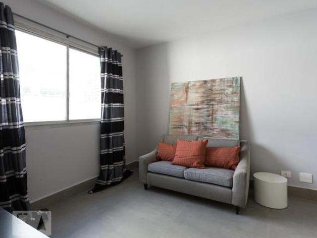 Apartamento à Venda Vila Olímpia, 2 Quartos, 74 m2