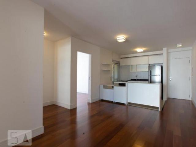 Apartamento à Venda Vila Olímpia, 2 Quartos, 76 m2