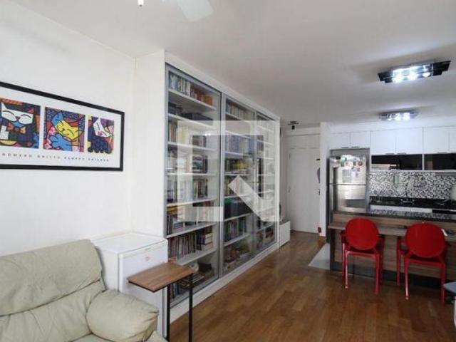 Apartamento à Venda Vila Olímpia, 2 Quartos, 76 m2