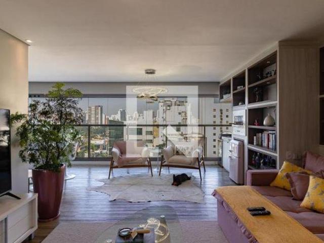 Apartamento à Venda Vila Olímpia, 2 Quartos, 95 m² São Paulo