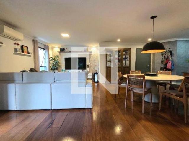 Apartamento à Venda Vila Olímpia, 3 Quartos, 150 m2