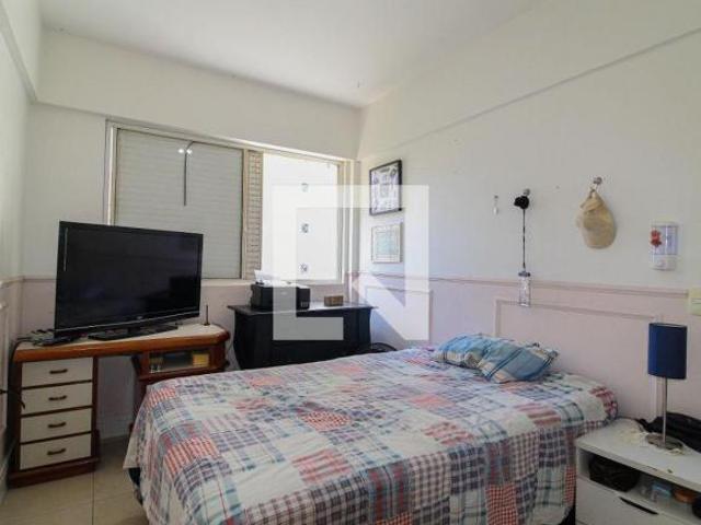 Apartamento à Venda Vila Olímpia, 3 Quartos, 77 m2