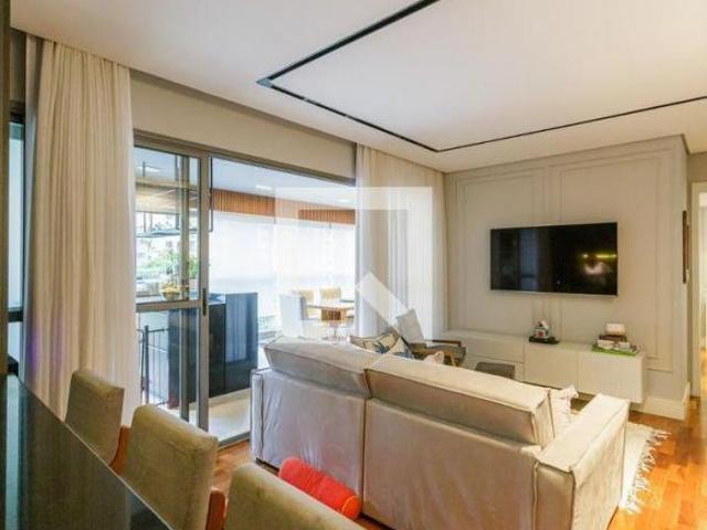 Apartamento à Venda Vila Olímpia, 3 Quartos, 95 m² São Paulo