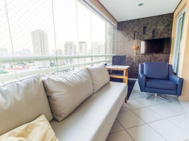 Apartamento à venda Vila Olimpia 3 suítes, lavabo, dependência, 3 vagas