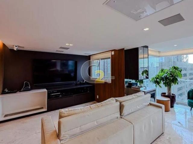 Apartamento á venda Vila Mariana, 3 suítes, 4 vagas de garagem