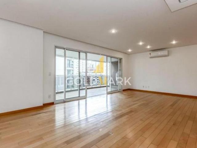 Apartamento à venda Vila Nova Conceição 166 metros 3 suítes 3 garagens