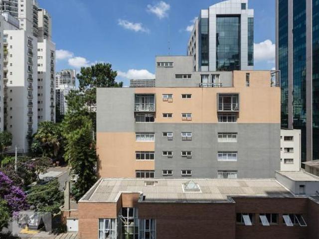 Apartamento à Venda Vila Nova Conceição, 2 Quartos, 65 m2