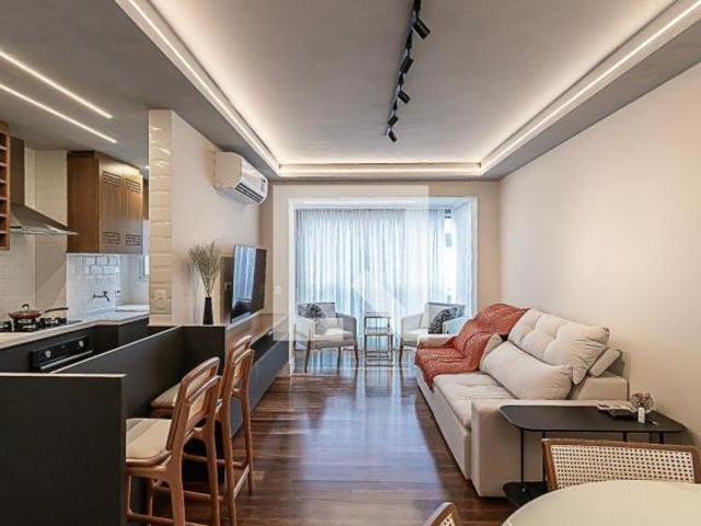 Apartamento à Venda Vila Nova Conceição, 2 Quartos, 68 m2