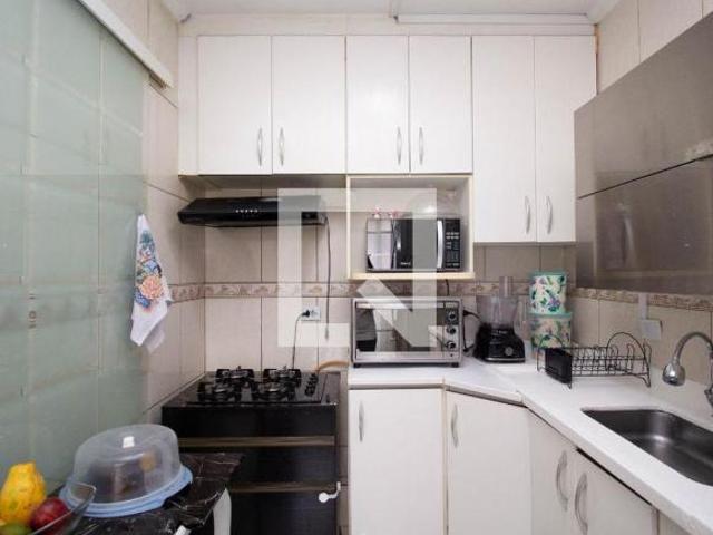 Apartamento à Venda Vila Serralheiro, 2 Quartos, 68 m2