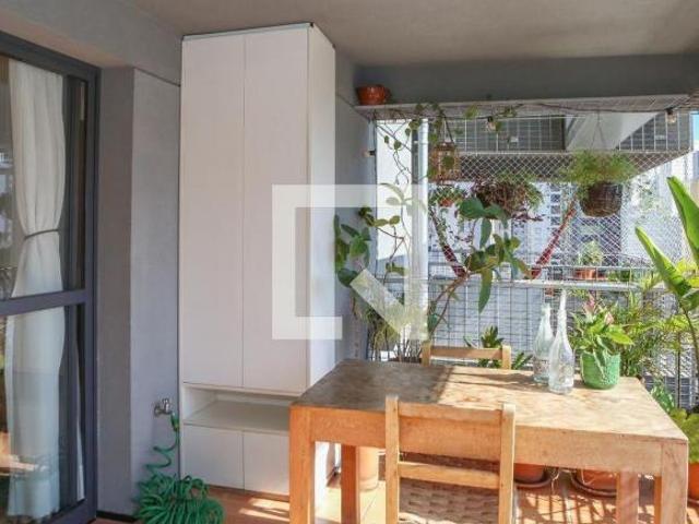 Apartamento à Venda Vila Pompéia, 1 Quarto, 46 m2