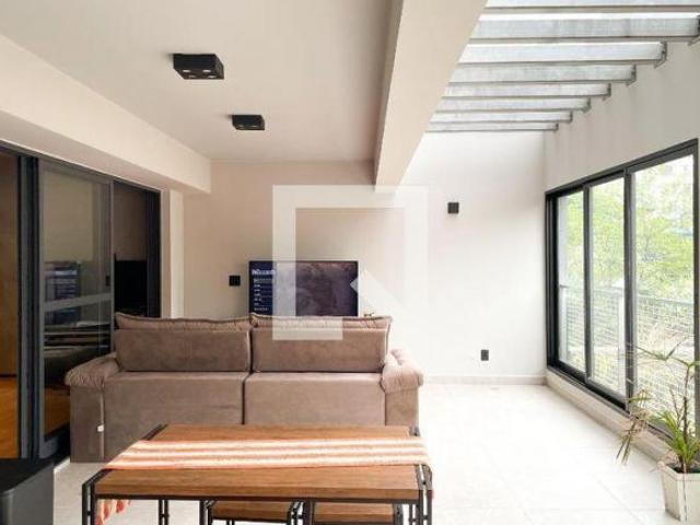 Apartamento à Venda Vila Pompéia, 1 Quarto, 70 m2