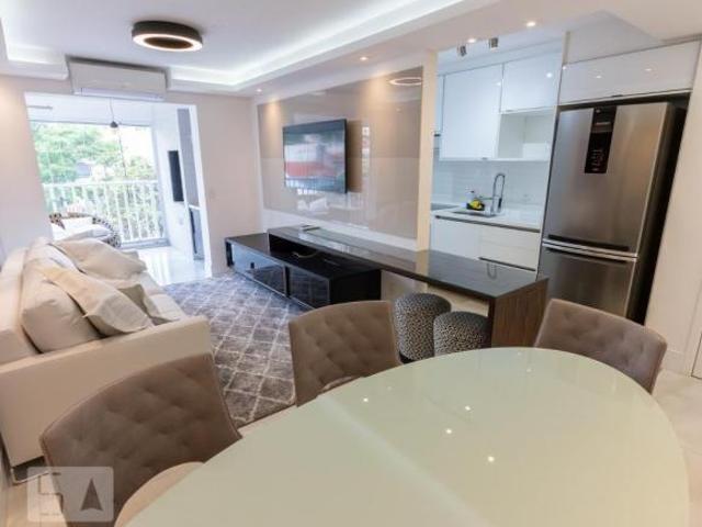 Apartamento à Venda Vila Pompéia, 2 Quartos, 72 m2