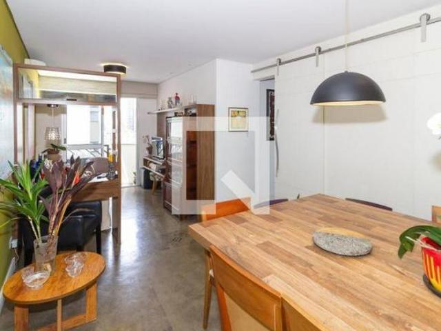 Apartamento à Venda Vila Pompéia, 3 Quartos, 70 m2