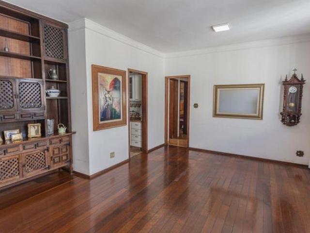 Apartamento à Venda Vila Paris, 4 Quartos, 140 m2