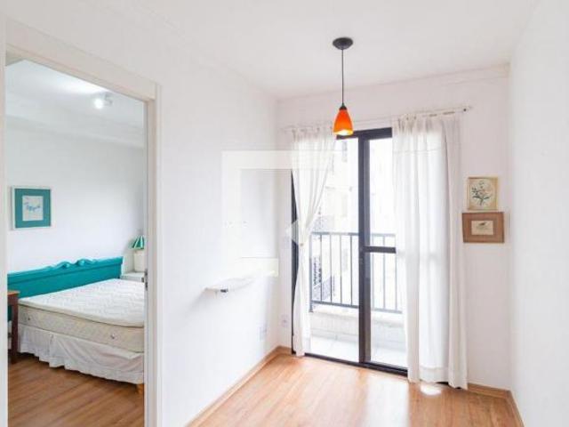 Apartamento à Venda Vila Yolanda, 1 Quarto, 30 m2