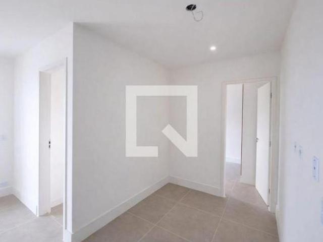 Apartamento à Venda Vila Yolanda, 2 Quartos, 42 m2