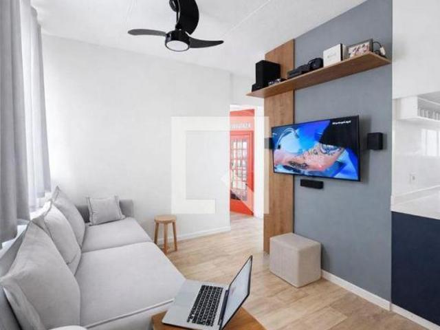 Apartamento à Venda Vila Yolanda, 2 Quartos, 44 m2