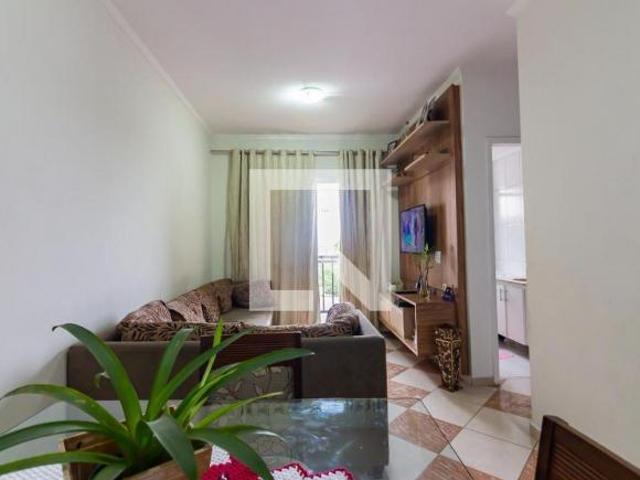 Apartamento à Venda Vila Yolanda, 2 Quartos, 65 m2