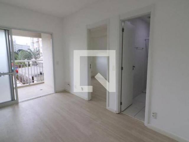 Apartamento à Venda Vila Yara, 1 Quarto, 40 m2