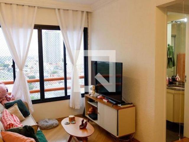 Apartamento à Venda Vila Yara, 2 Quartos, 45 m2