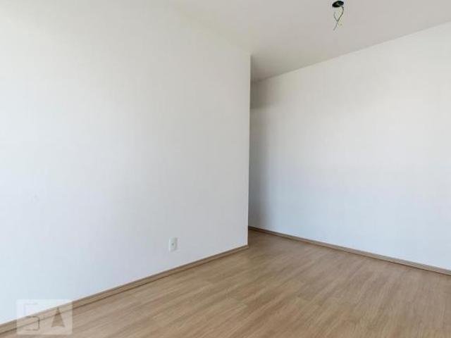 Apartamento à Venda Vila Yara, 2 Quartos, 54 m2